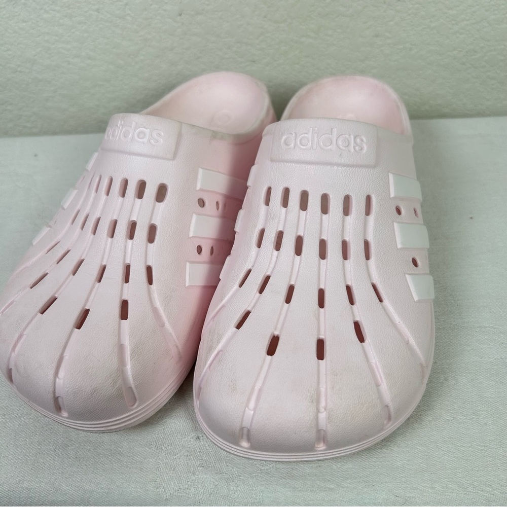 Adidas Adilette Lightweight Pale Pink Clogs With Whit… - Gem
